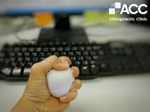 9 simple exercises to ease tingling in hands and feet - ACC English