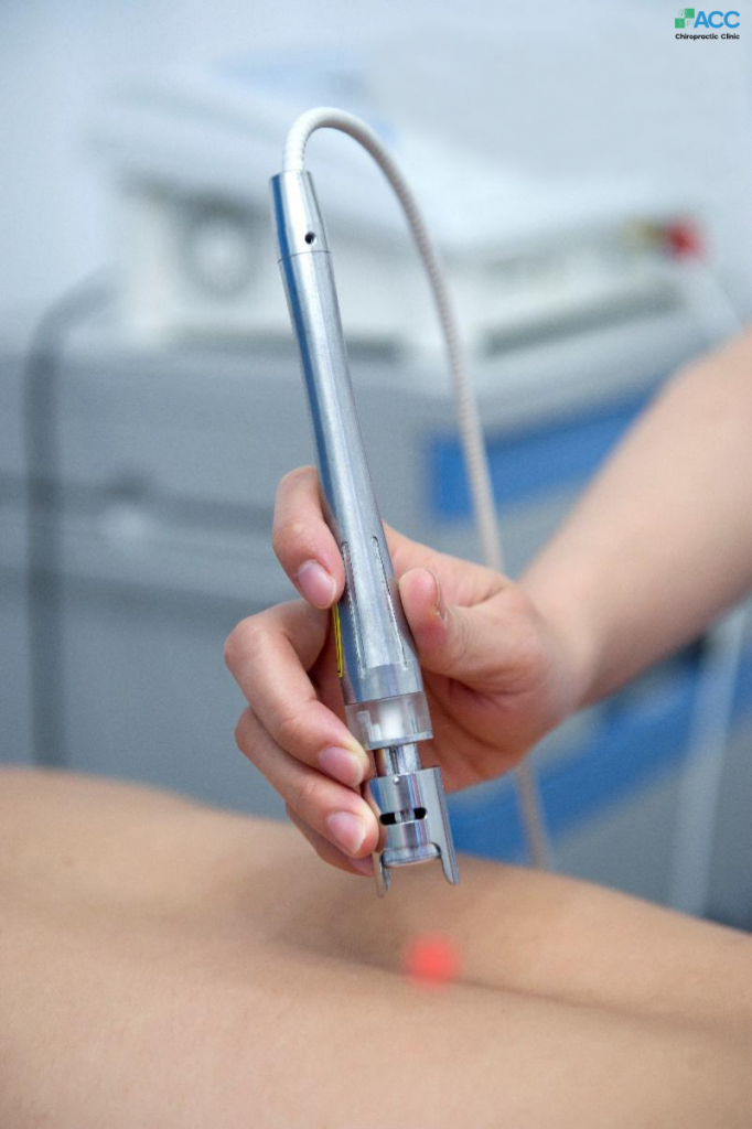 Tia laser thế hệ IV: Điều trị bệnh cột sống hiệu quả & an toàn | Phòng ...